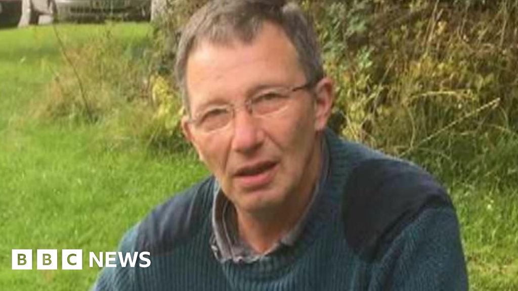 Dudley driving instructor Gary Rolinson jailed over sex abuse - BBC News