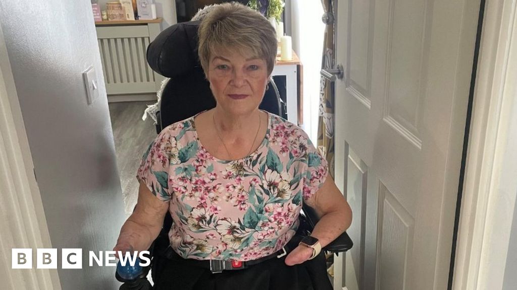 Sepsis amputee says she has no dignity in tiny Milton Keynes home - BBC ...