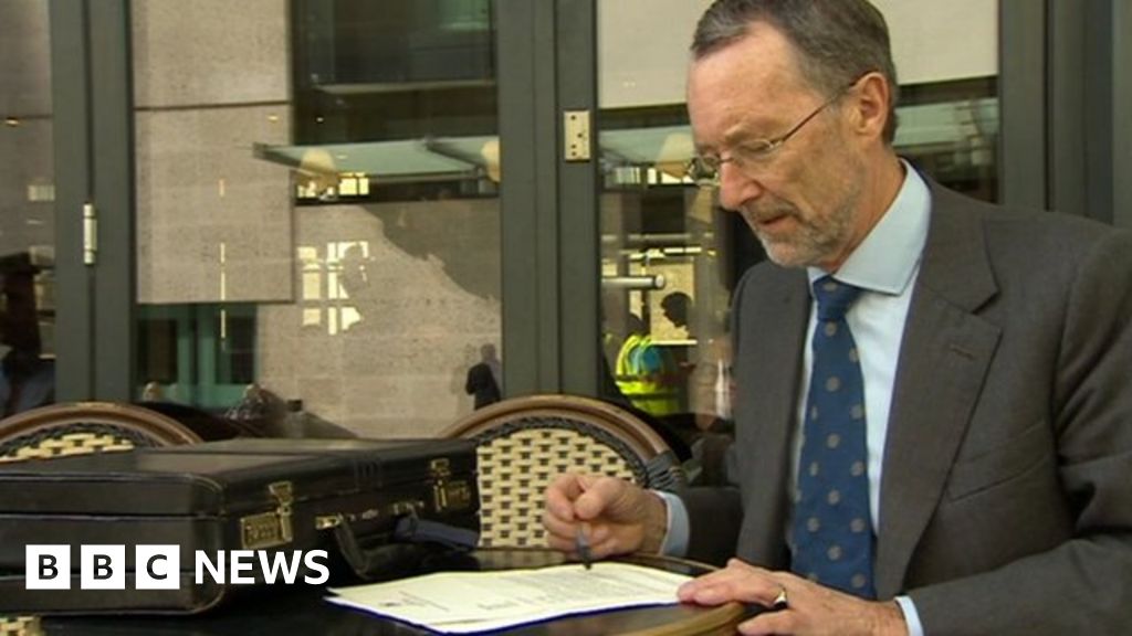 Sacked Christian magistrate plans legal action - BBC News