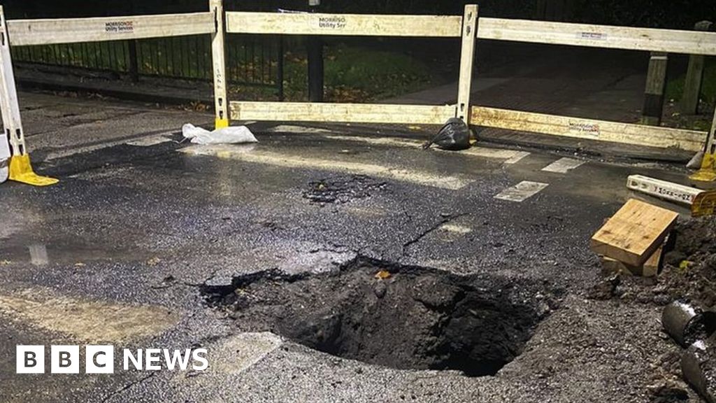 Hull road closed until at least Friday for large hole repairs