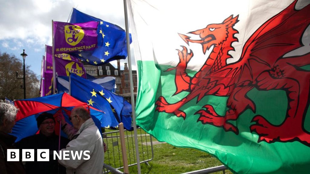 Majority of Welsh MPs reject general election for second time - BBC News