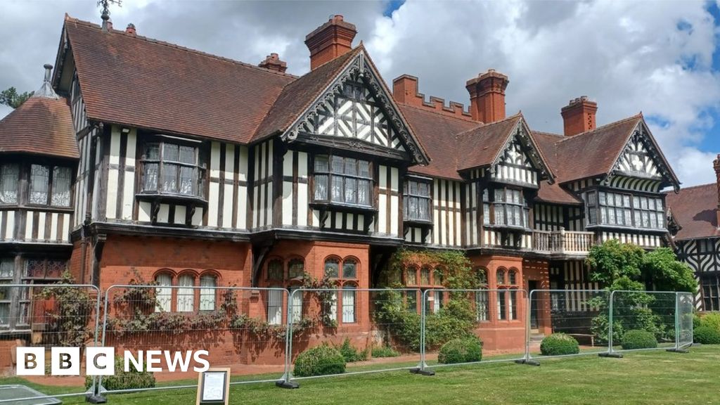 Repair work on historic Wightwick Manor begins - BBC News