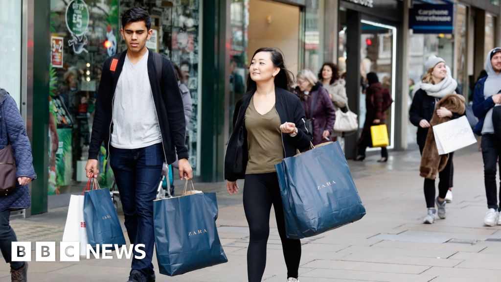 UK inflation at two-year high as clothing prices rise - BBC News