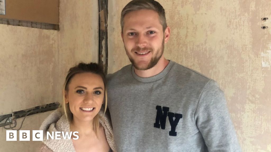 Runners revamp Kidderminster couple's kitchen after daughter's illness ...