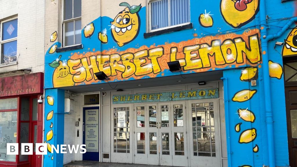 Sherbet Lemon: Cocktail bar's licence revoked - BBC News