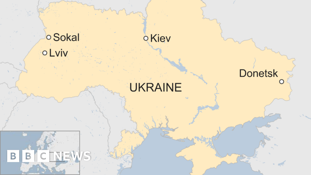 Deadly coal mine blast in western Ukraine - BBC News