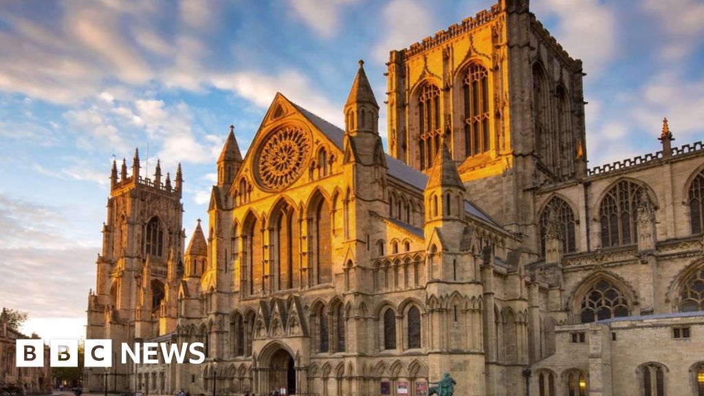York Minster: Heritage craft skills campus approved - BBC News