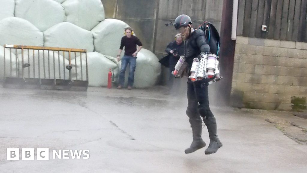 'Rocket man' takes off in flying suit - BBC News