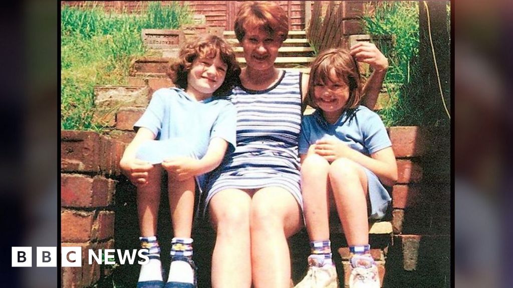 Clydach murders: Professor casts doubt on David Morris conviction - BBC ...