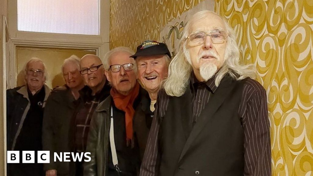 Torquay's star-studded history to feature in new film - BBC News
