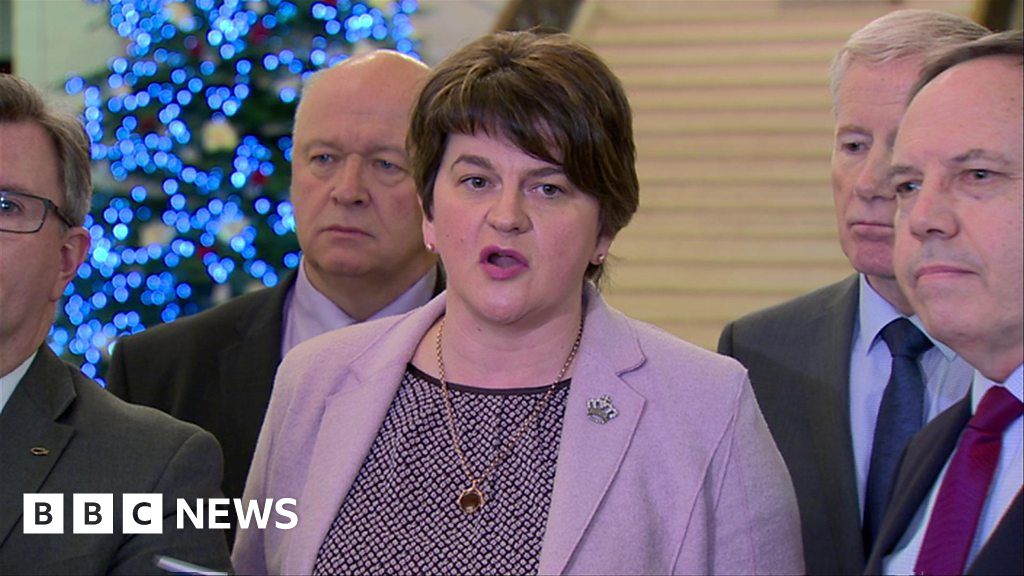 Brexit: DUP won't accept deal that 'separates' NI from UK - BBC News