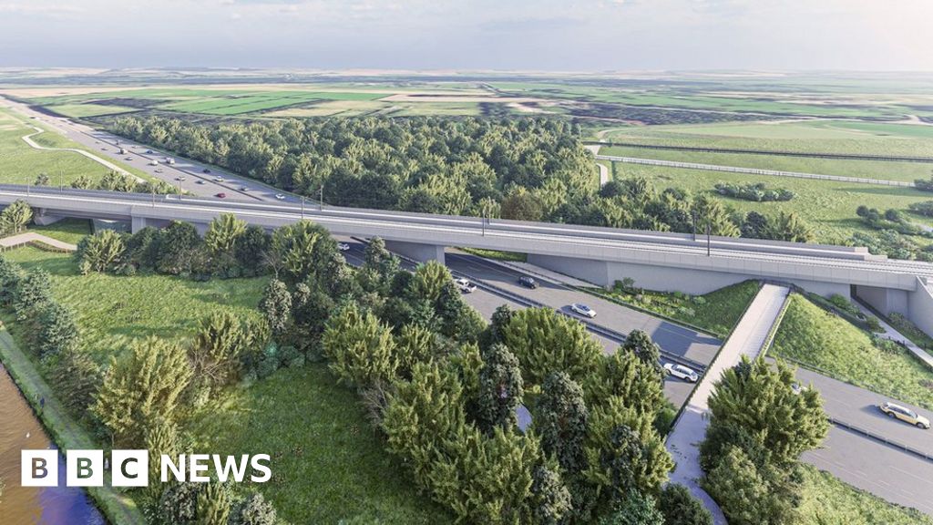 Drivers warned of M42 closure for HS2 bridge work