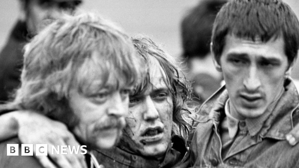 Miners' strike 1984: Why UK miners walked out and how it ended - BBC News