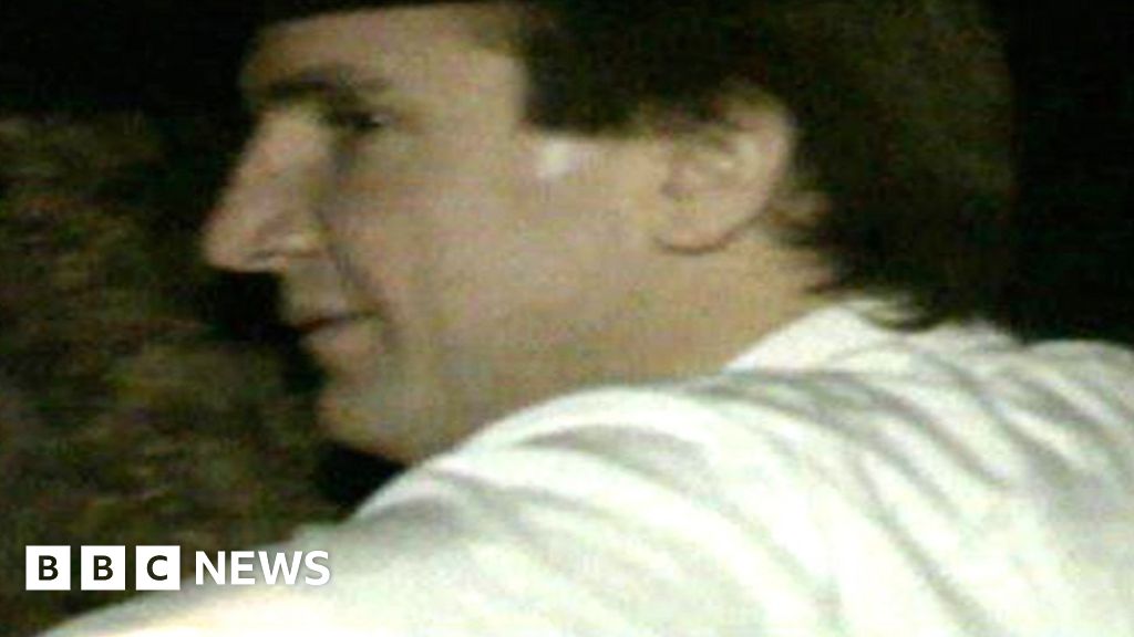 Murder charge over 1998 Fraserburgh fire - BBC News