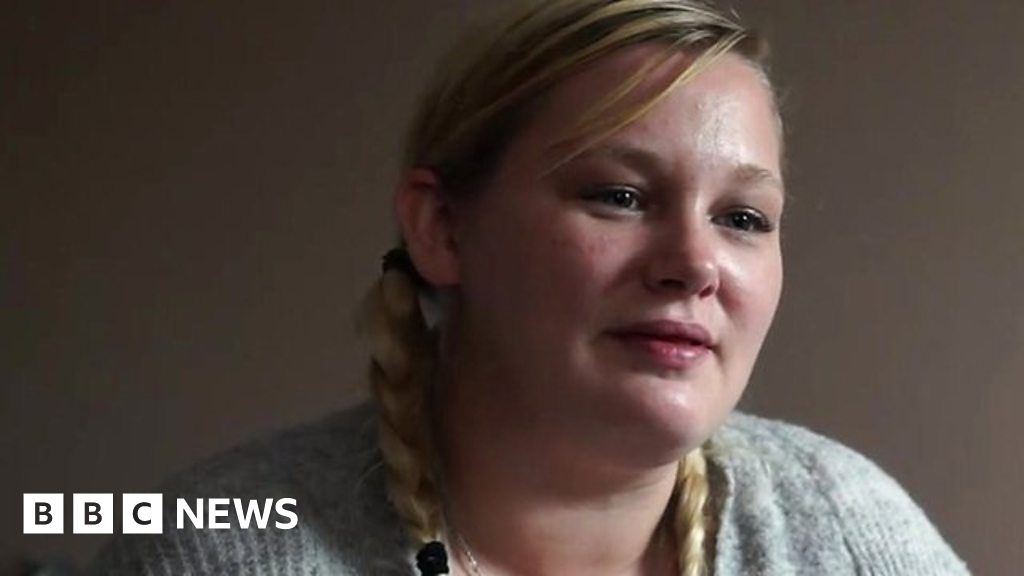 UK Housing: Working full time but can't afford to rent - BBC News