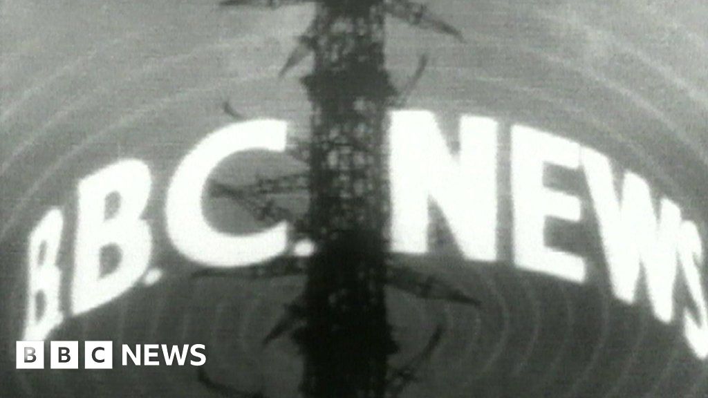 Broadcasting icon Richard Baker dies at 93 - BBC News