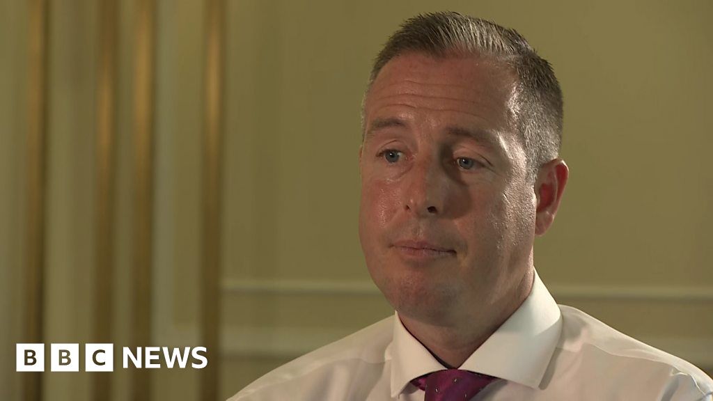 NI abortion: Givan 'will resist' government order to Stormont - BBC News