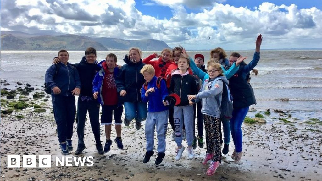 Chernobyl: The charities who help disaster children - BBC News