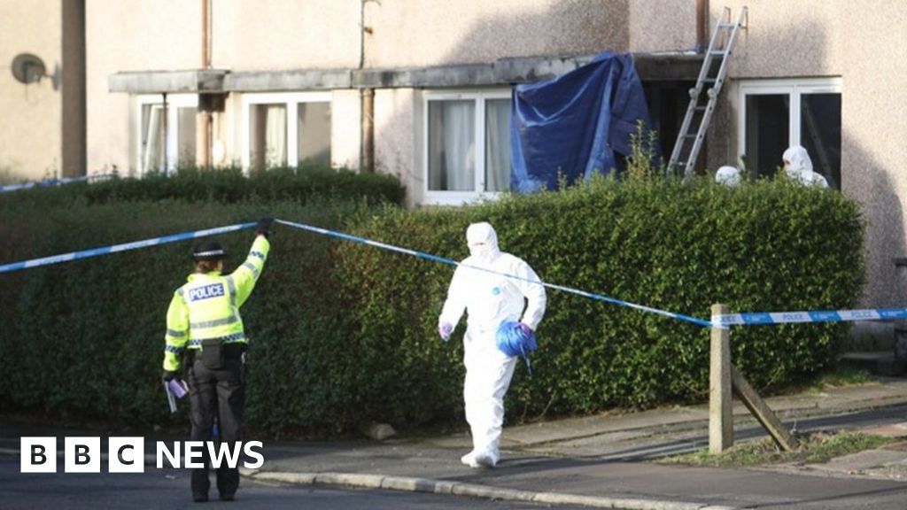 Death of man at house in Johnstone treated as 'unexplained' - BBC News