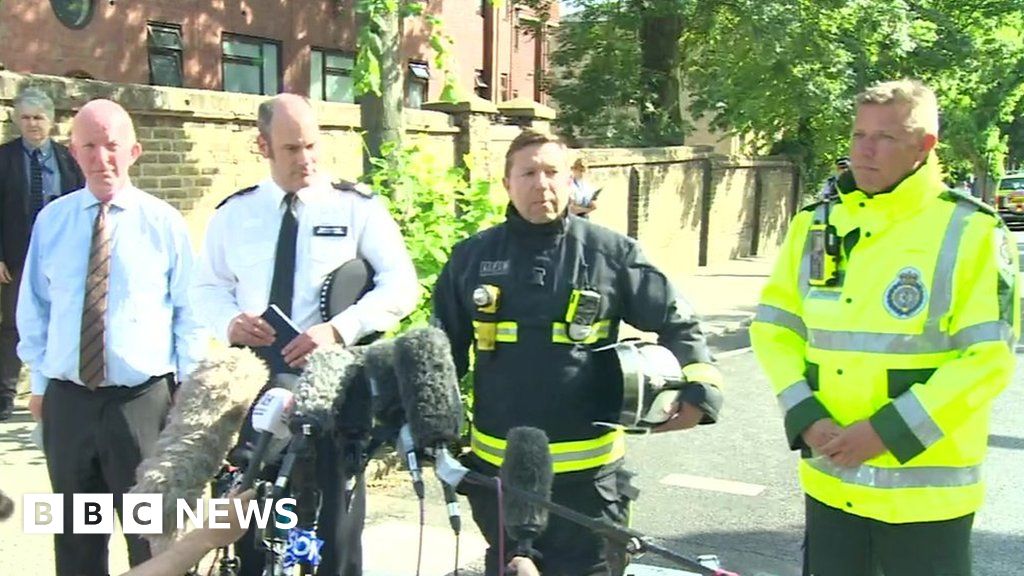 London fire: 'Fire unprecedented in scale and speed' - BBC News