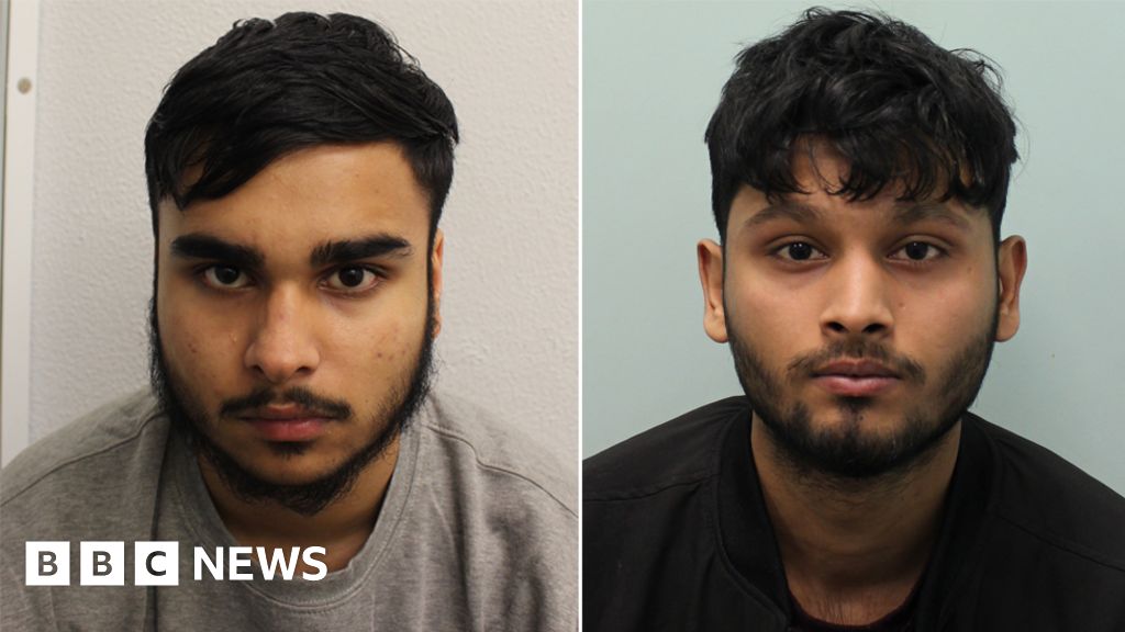Tower Hamlets stabbing: Two guilty of murdering friend - BBC News