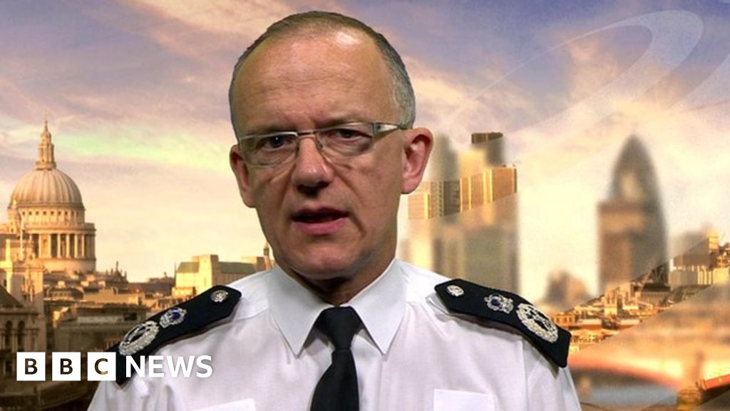 Tunisia attack: Counter-terrorism chief calls for vigilance - BBC News