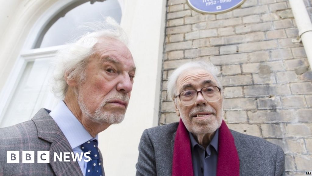 Ray Galton: Steptoe and Son writer dies aged 88 - BBC News