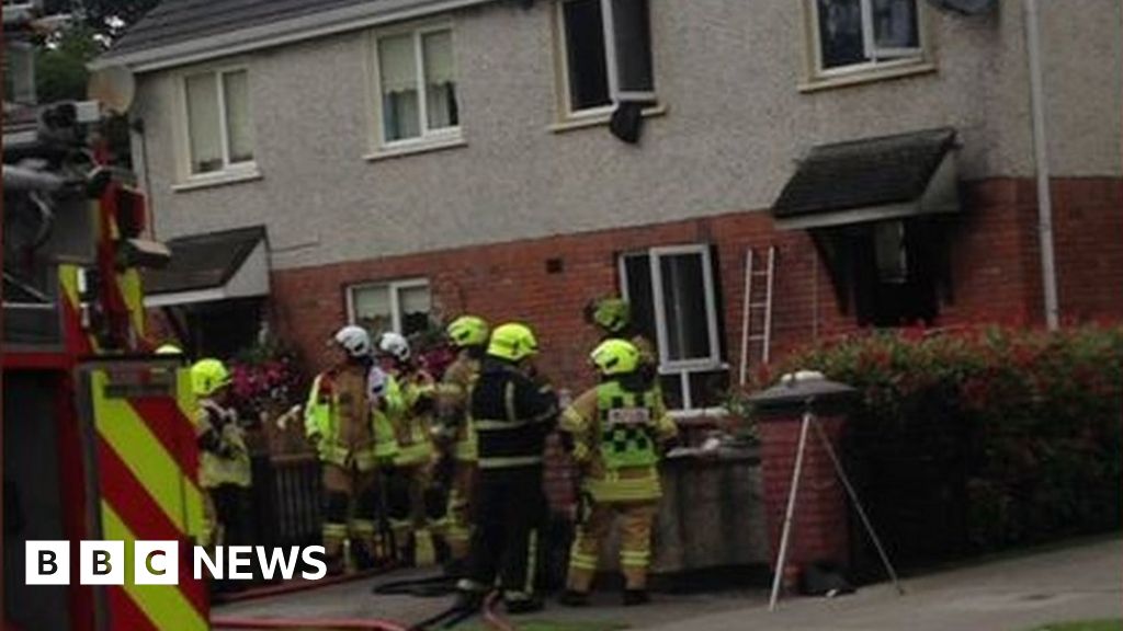 Fireman injured in suspected gas blast - BBC News