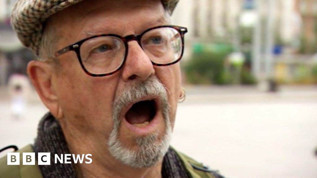 'Oh fiddlesticks' - BBC reporter breaks Euro 2020 final score to fan ...