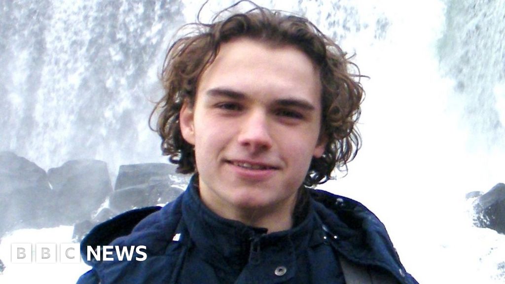 Byron dairy allergy death: Family 'may sue burger chain'