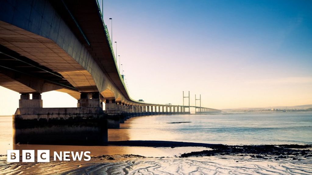 Severn Beach rail line 'threatened' by sea level rise - BBC News