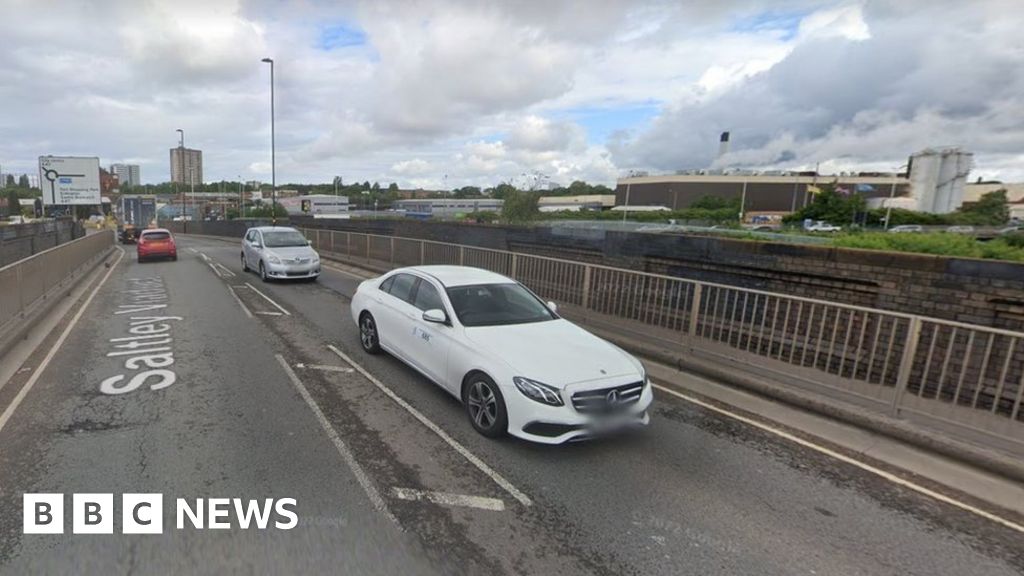 HS2 work brings closures to Saltley Viaduct, Birmingham - BBC News