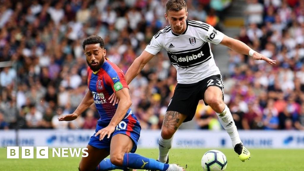 Fulham player: ‘Reading books makes me a better footballer’ - BBC News