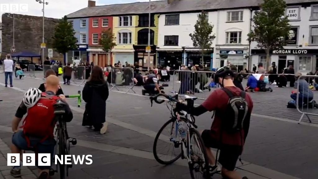 Black Lives Matter protests continue around Wales - BBC News