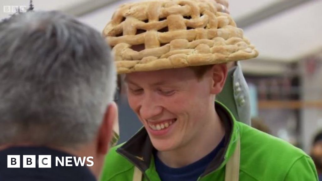 Great British Bake Off: Andrew's highs and lows - BBC News