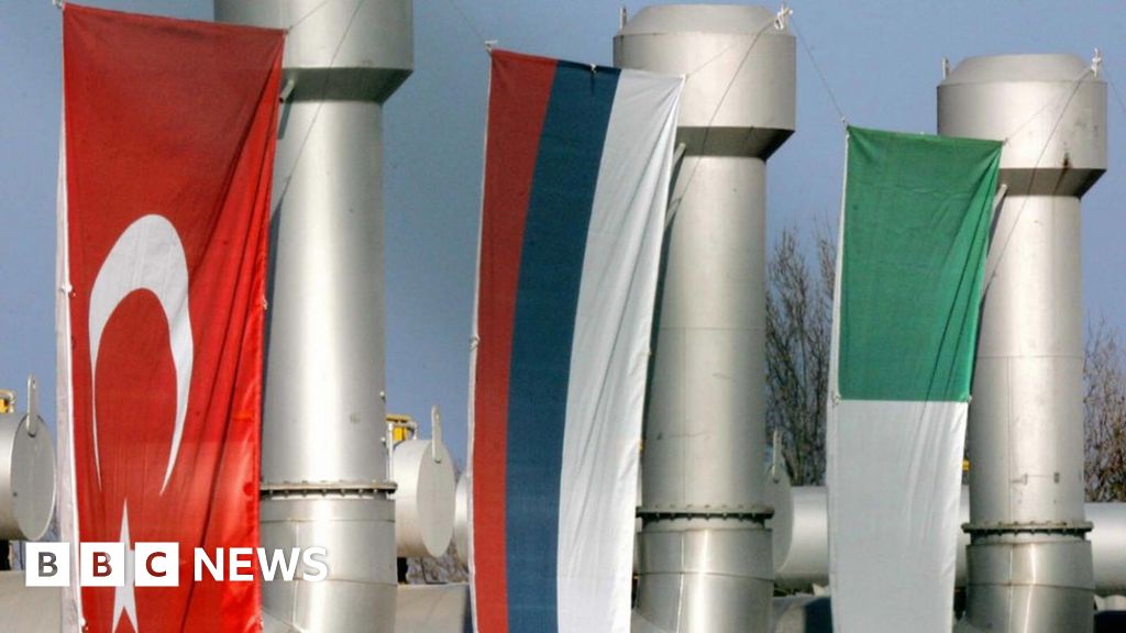 Russia halts Turkey gas project talks amid Syria row - BBC News