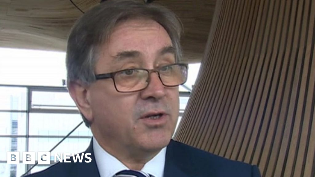 Brexit court ruling 'raises profound devolution questions' - BBC News