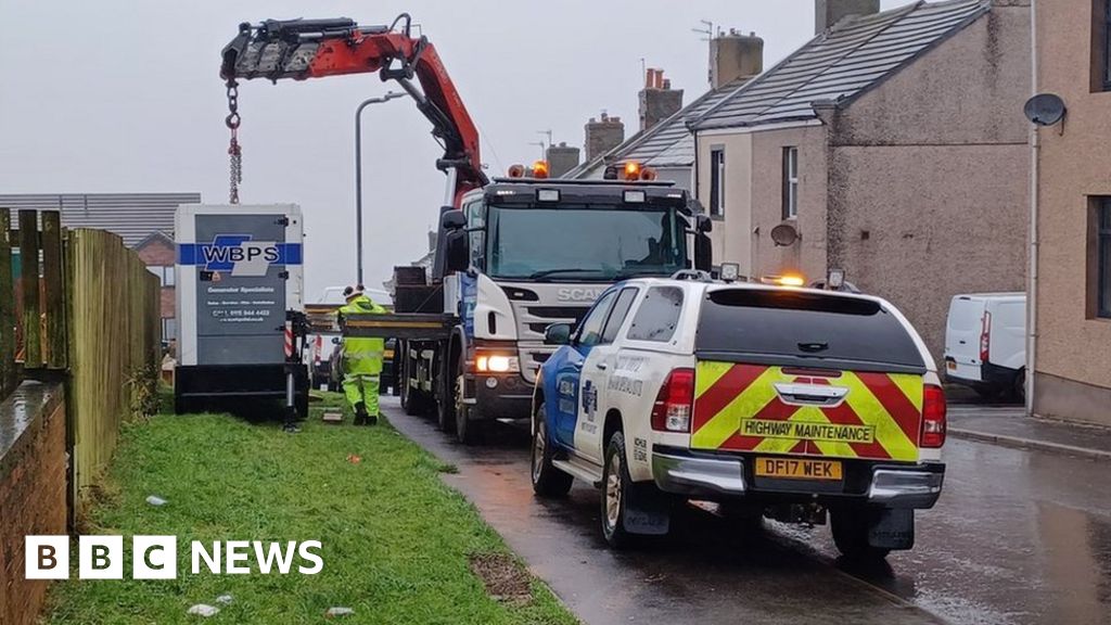 Whitehaven power cut: Emergency generators supplied 1,240 homes - BBC News
