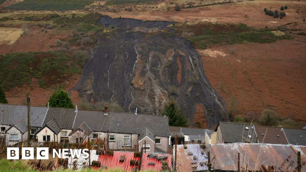 Coal tips: Phone alert system promised for residents - BBC News