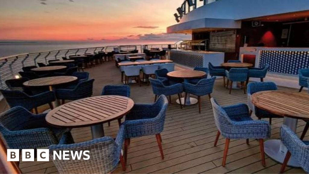 Folkestone-based Saga to make 300 staff redundant - BBC News