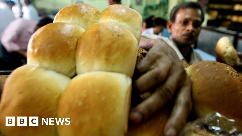 India orders inquiry into 'cancer-causing bread' - BBC News