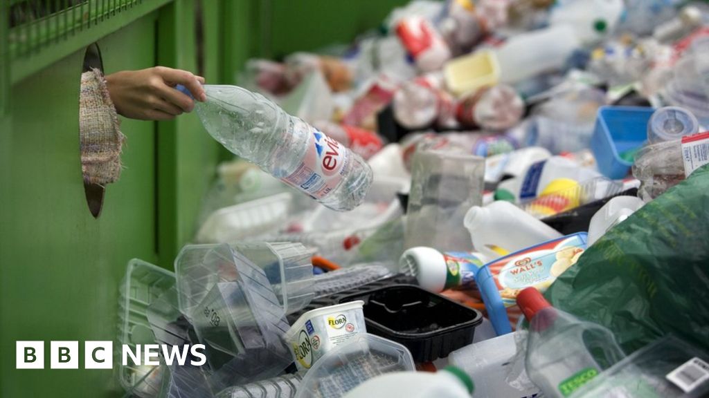 Northern Ireland waste management scheme to be developed - BBC News
