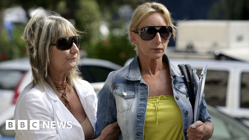 Ben Needham's mother 'would tear up island' in search - BBC News