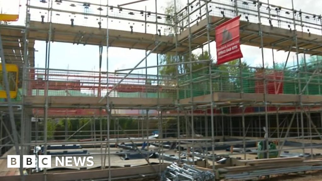 Botley 'affordable' rental housing development under way - BBC News
