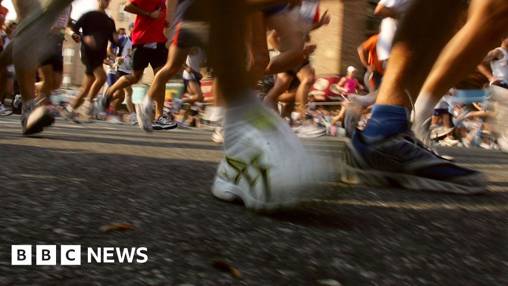 Drunk driver kills athlete during Costa Rica half-marathon - BBC News