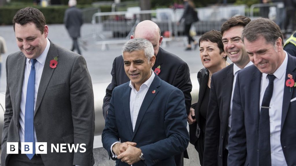 England mayors call for more tax control - BBC News