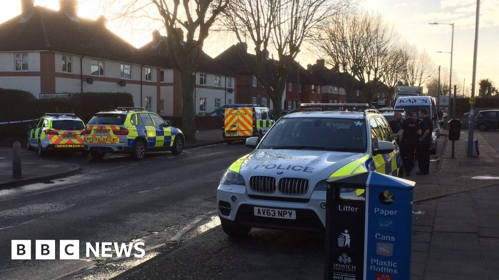 Ipswich gunshots and arson attack 'are linked' - BBC News