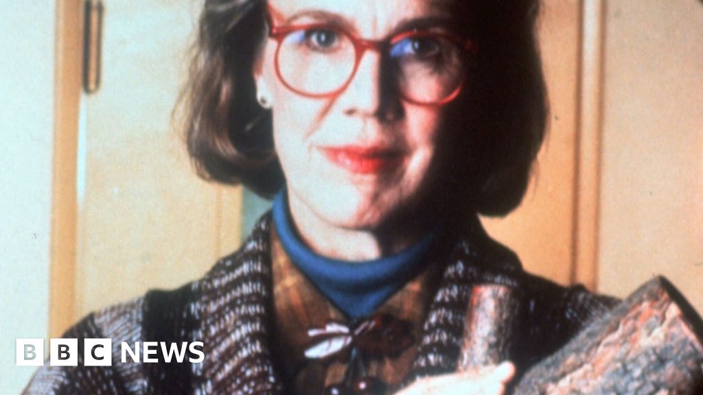 Been and Gone: The 'Log Lady' and the Upstairs, Downstairs theme ...