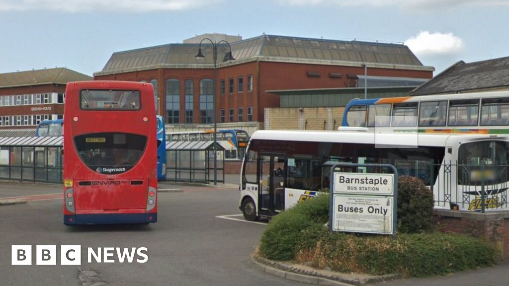 Barnstaple bus station closure 'bonkers', says local MP - BBC News