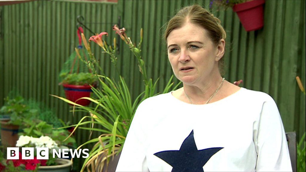 PC Andrew Harper's mother campaigns for new law - BBC News